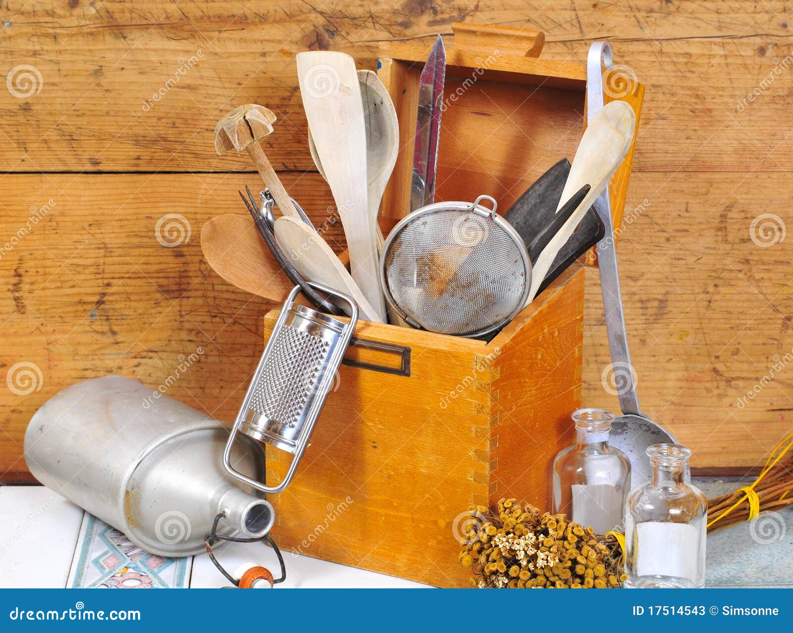 Kitchen tools old wood stock image. Image of cooking - 17514543