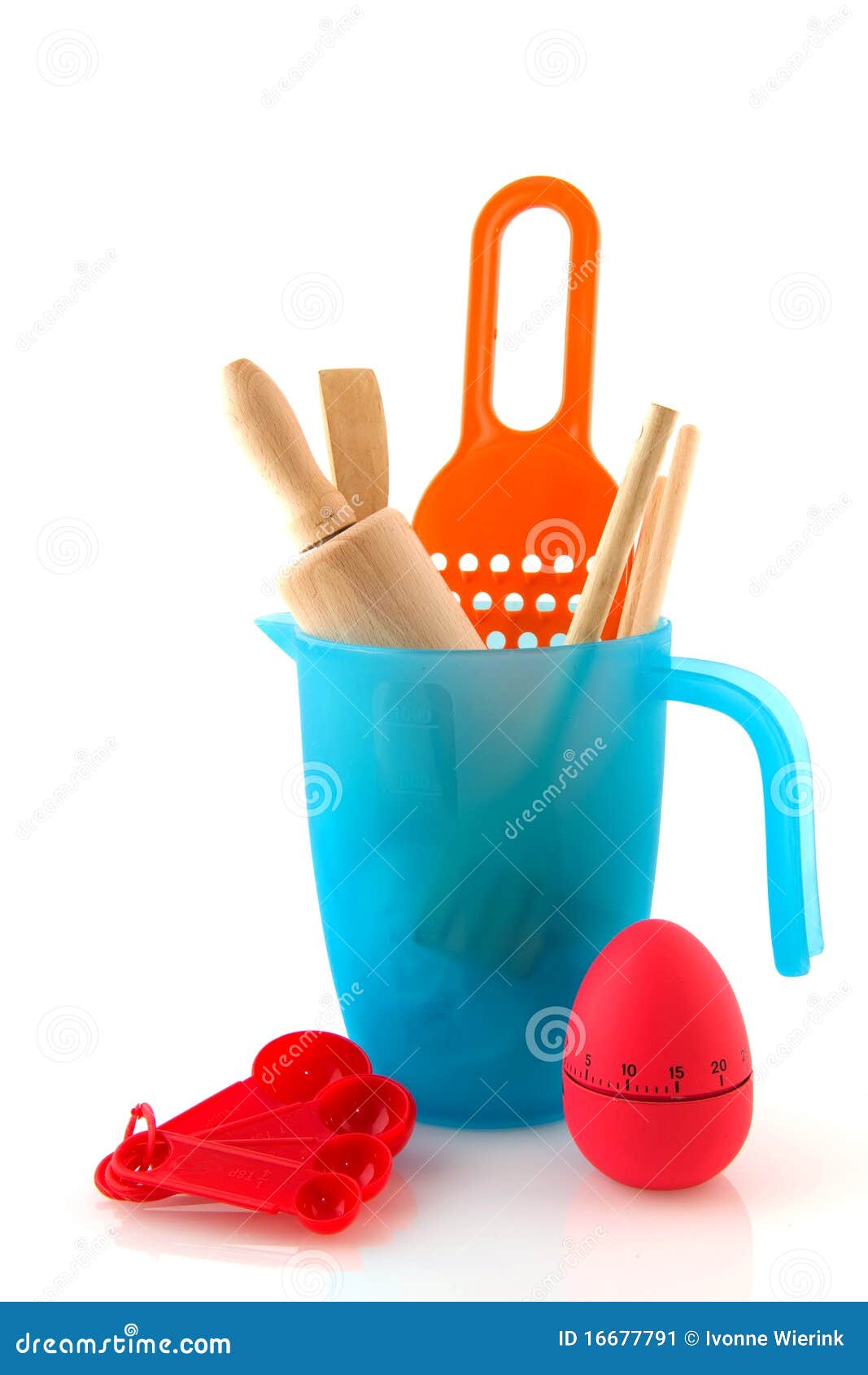 Kitchen utensil stock image. Image of baking, spoons - 16677791