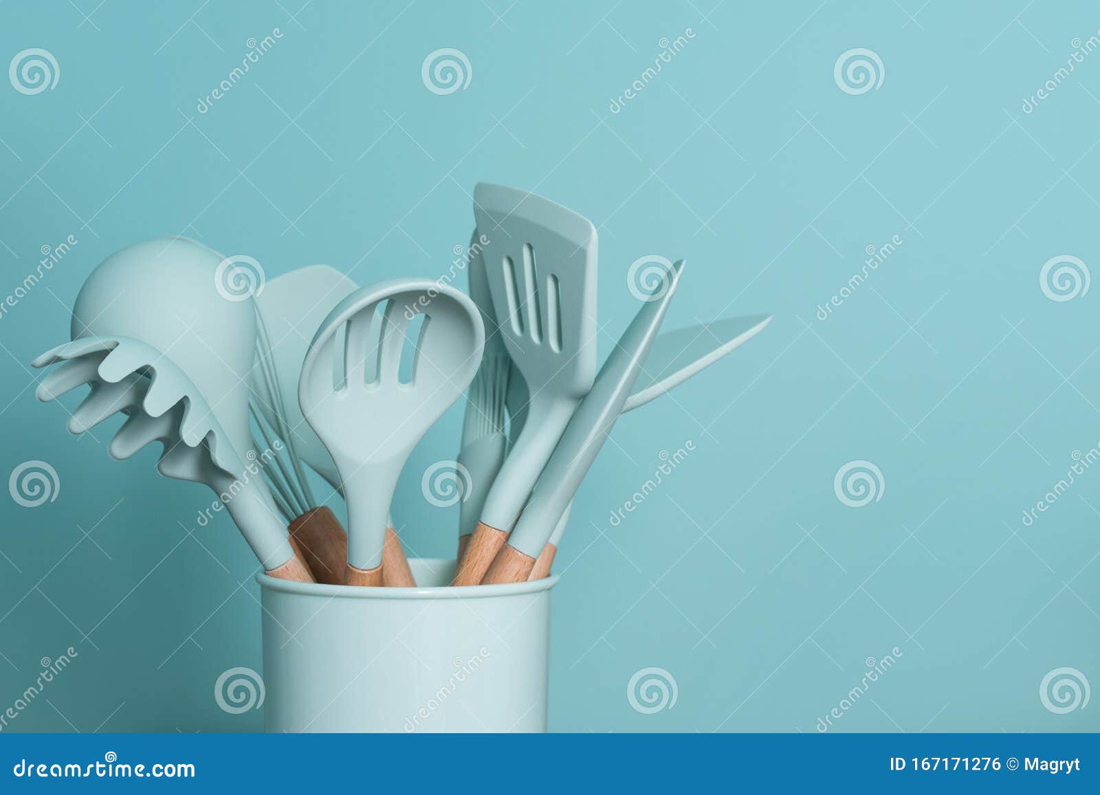 Kitchen Utensils Background with Copyspace, Home Kitchen Decor Concept ...