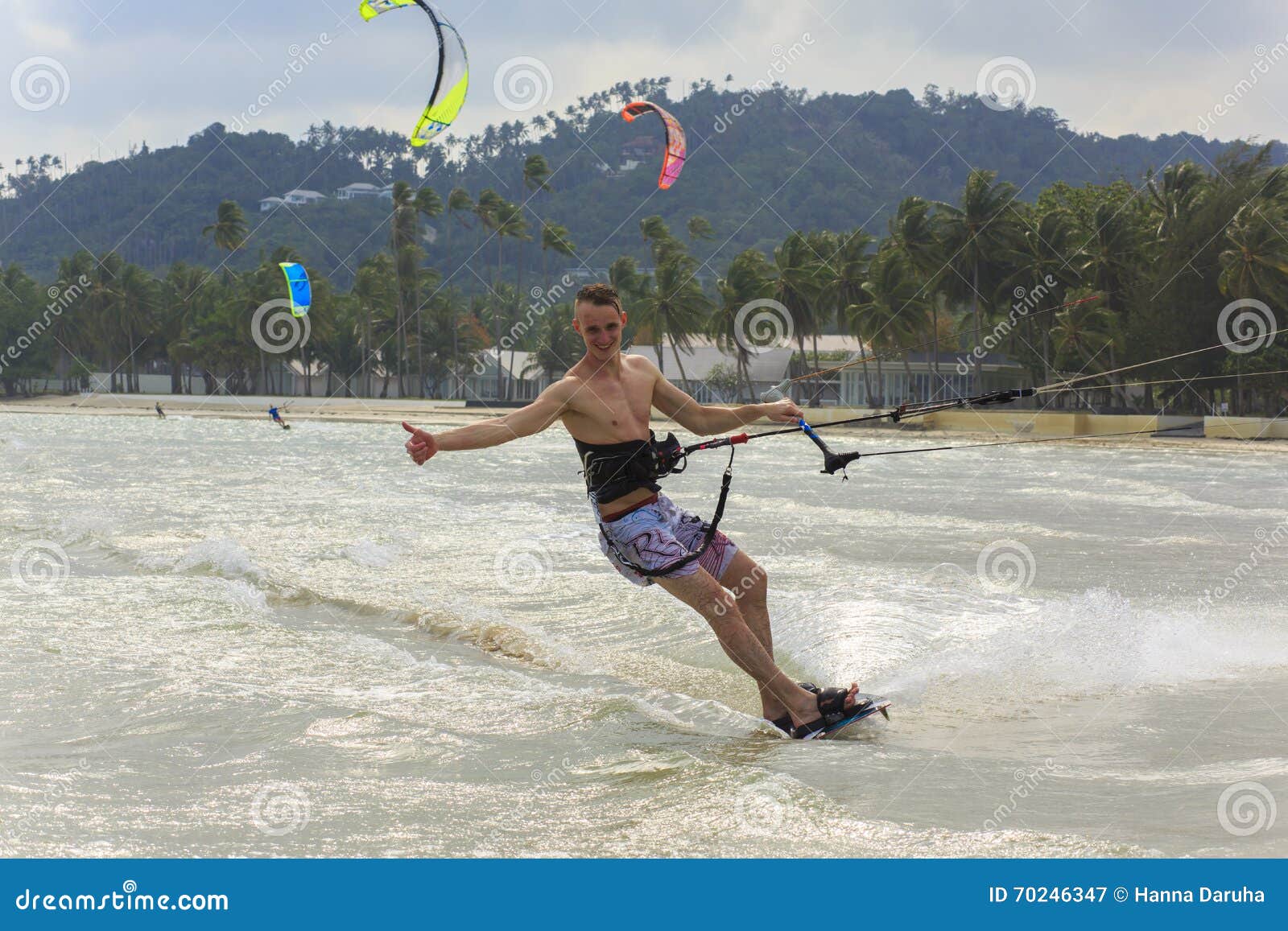 Kitesurfing Na Ilha De Koh Samui 31 De Janeiro De 2015 Fotografia ...