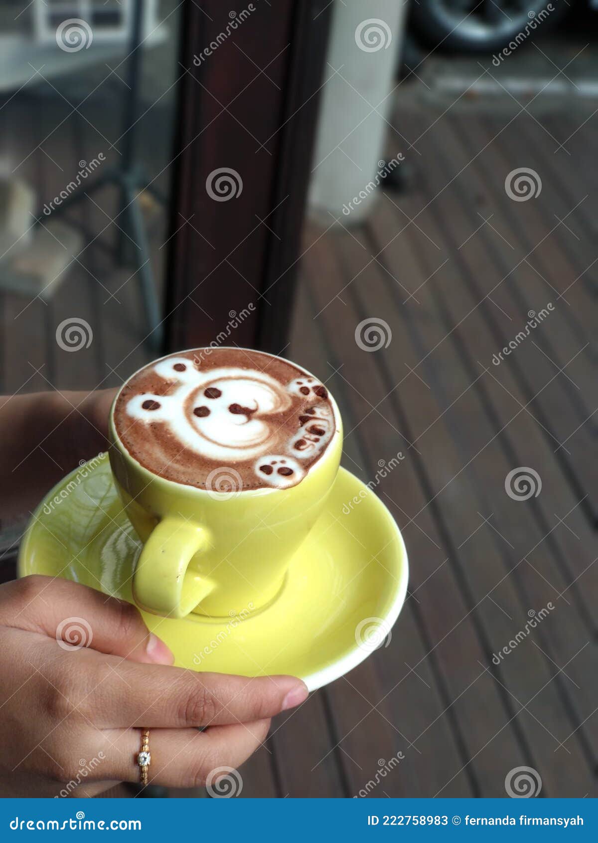 Kitty 3d Latte Art. Stock Photography | CartoonDealer.com #73042862