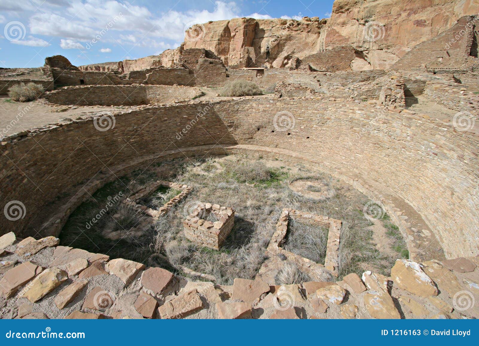 Kiva, Pueblo Bonito stock image. Image of bonito, indian - 1216163