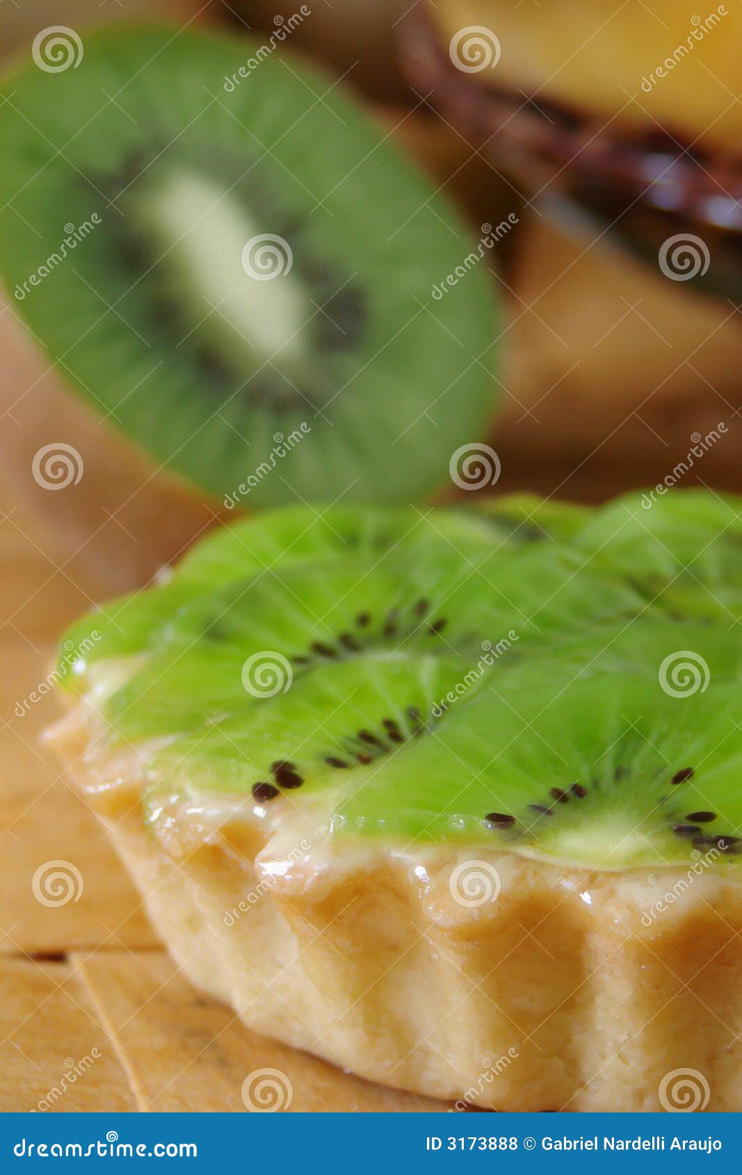Kiwi pie stock photo. Image of kitchen, health, table - 3173888
