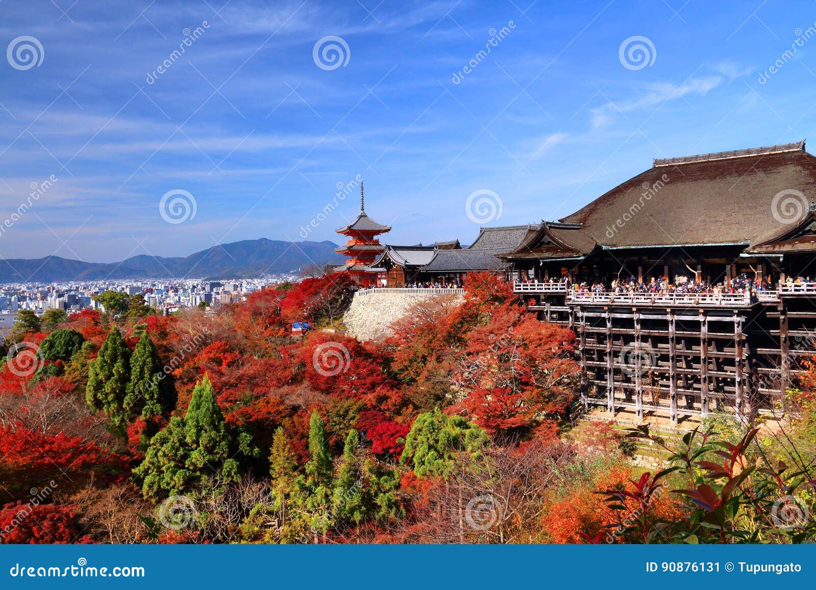 Kiyomizudera, Kyoto stockbild. Bild von bäume, kyoto - 90876131