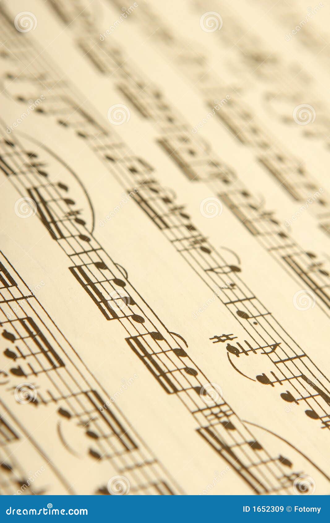 Klassieke bladmuziek stock afbeelding. Image of lawaai - 1652309