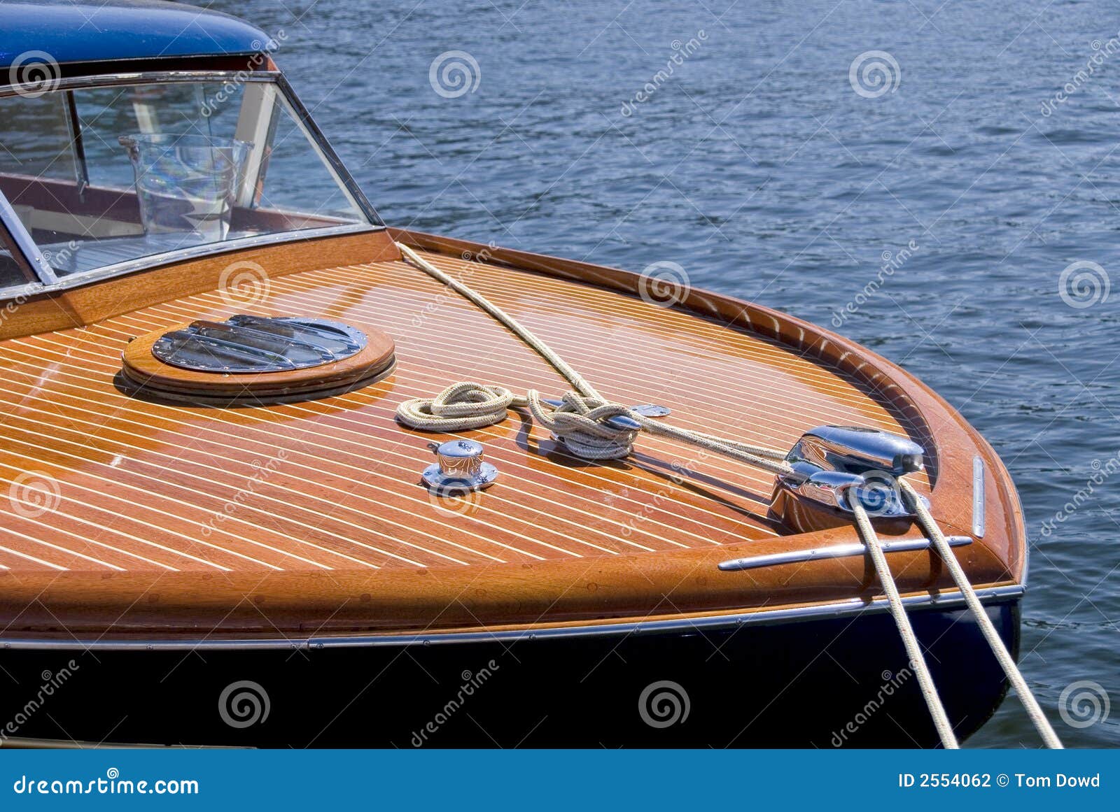 Klassieke Houten Boot stock foto. Image of chris, chroom - 2554062