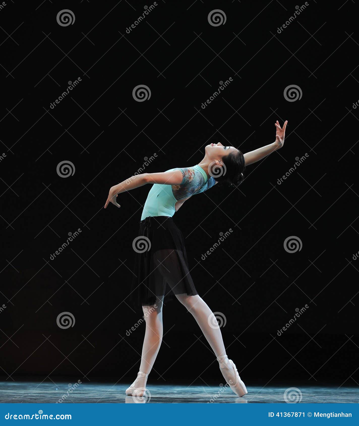 Klassisches Ballett: Walzer Der Blumen Redaktionelles Foto - Bild von ...