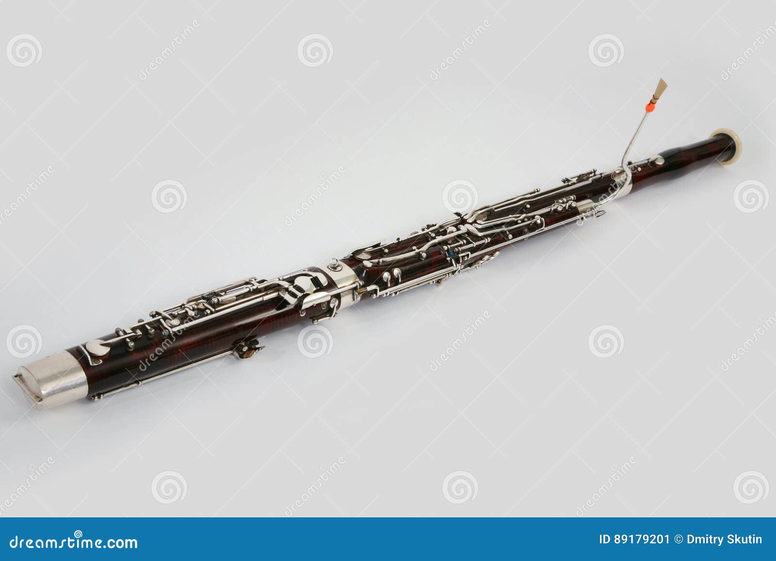 Klassisk fagott fotografering för bildbyråer. Bild av kulört - 89179201