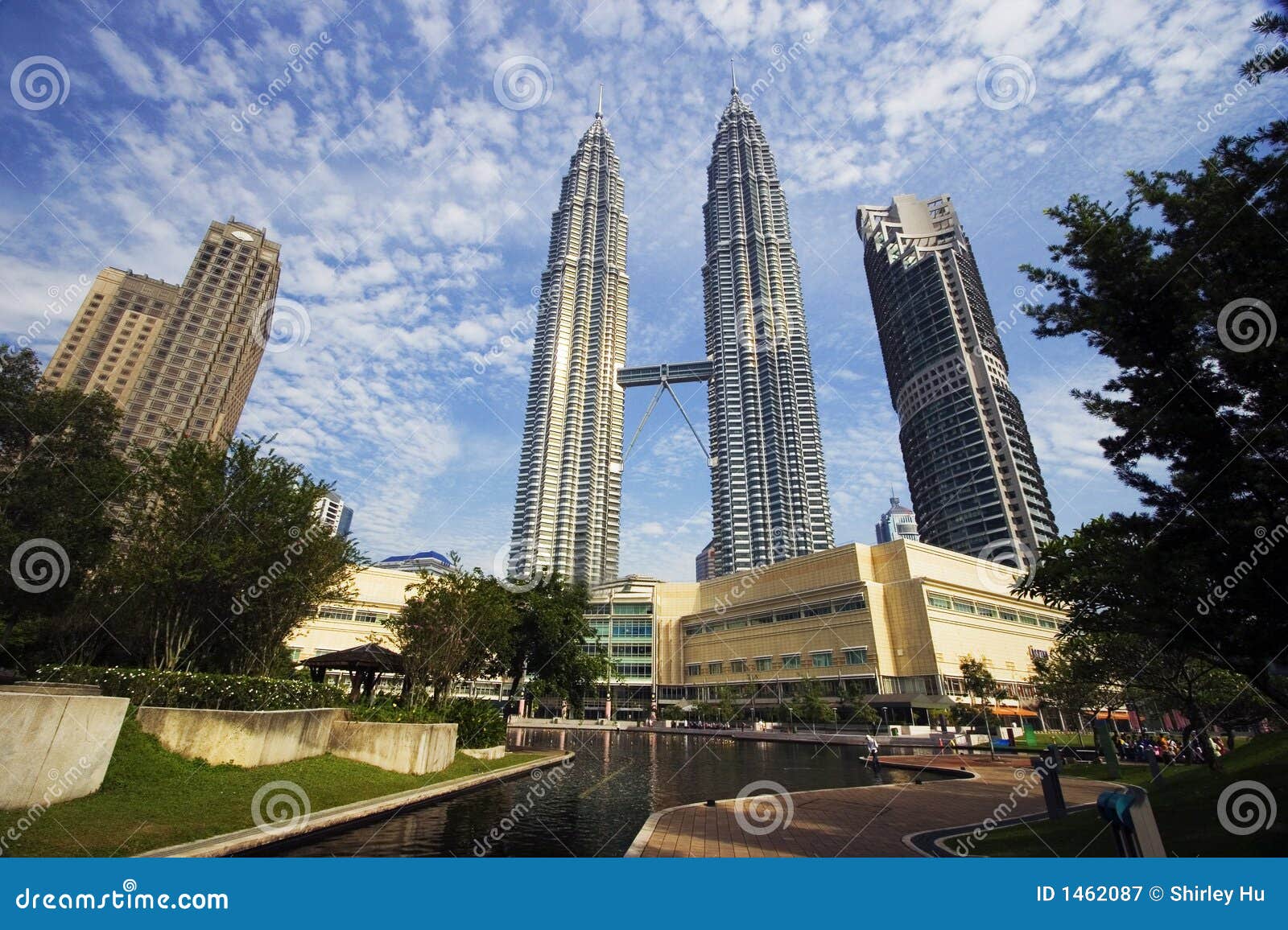 KLCC stock image. Image of business, fountain, building - 1462087