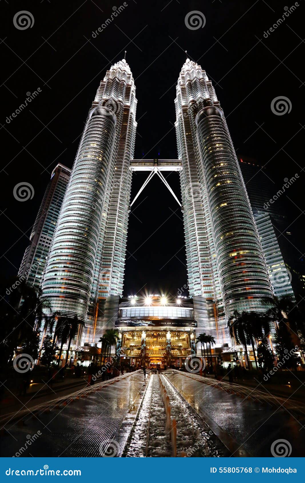KLCC fotografia stock editoriale. Immagine di vista, notte - 55805768