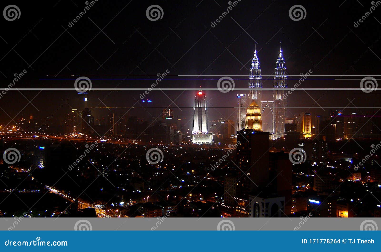 KLCC 2004, Night View stock photo. Image of landmark - 171778264
