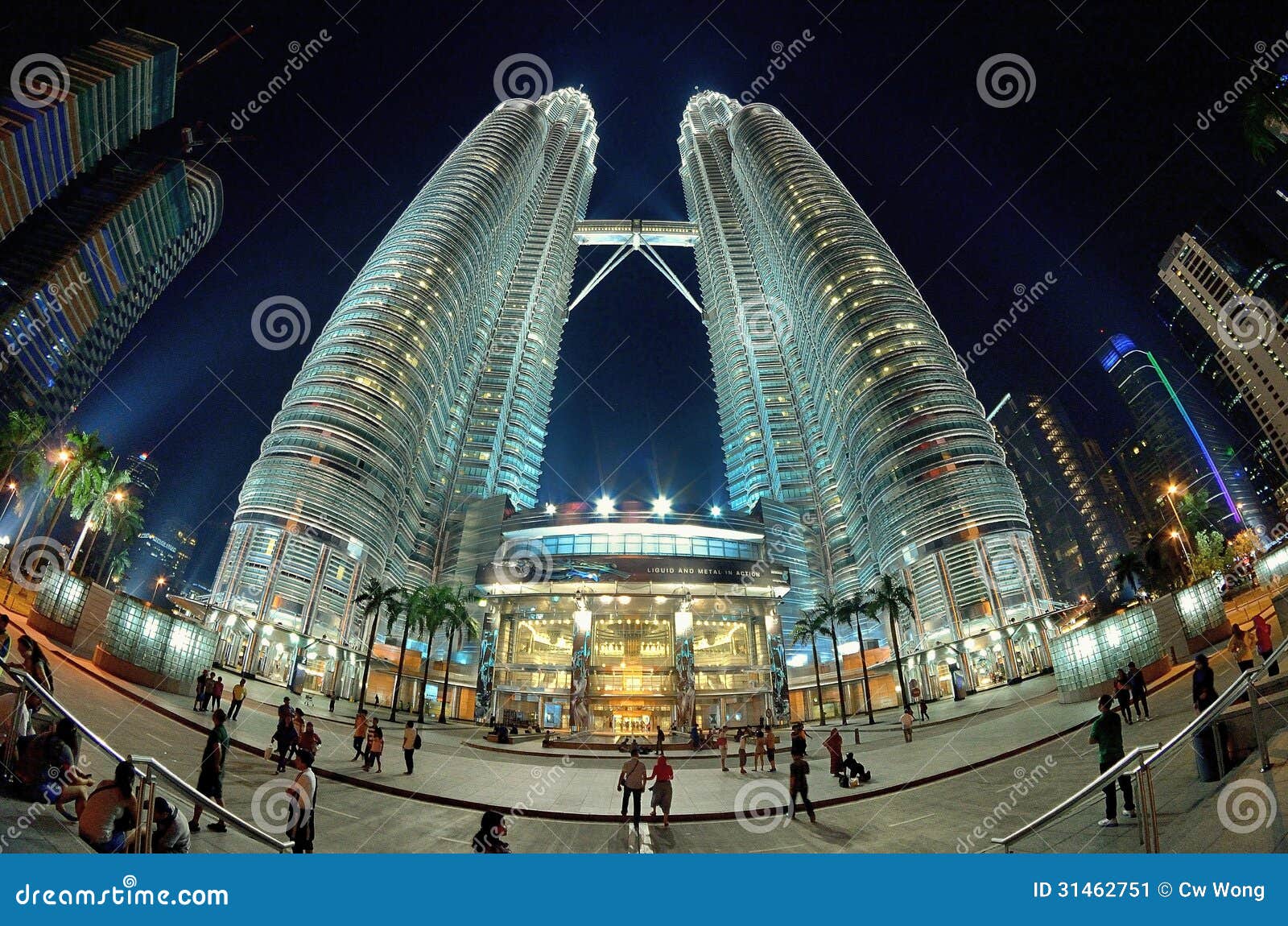 KLCC editorial photo. Image of klcc, d7000, night, city - 31462751