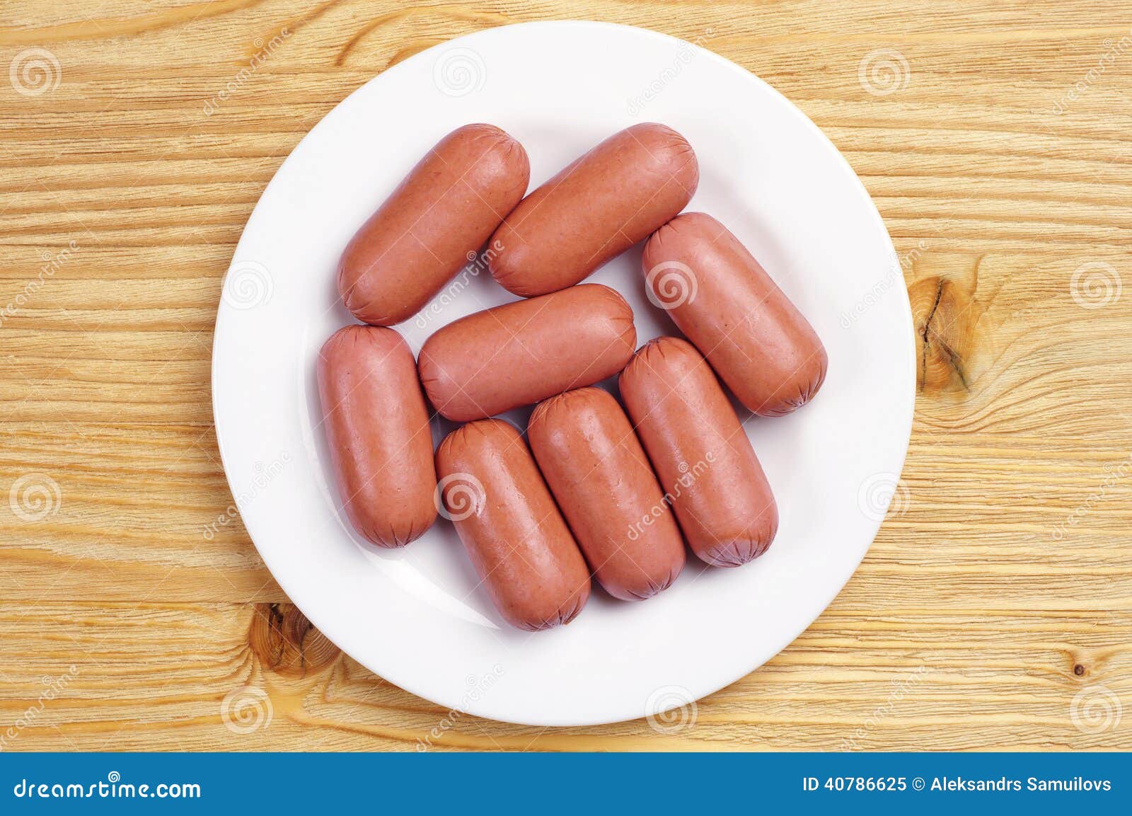 Kleine Worsten stock afbeelding. Image of klein, vlees - 40786625