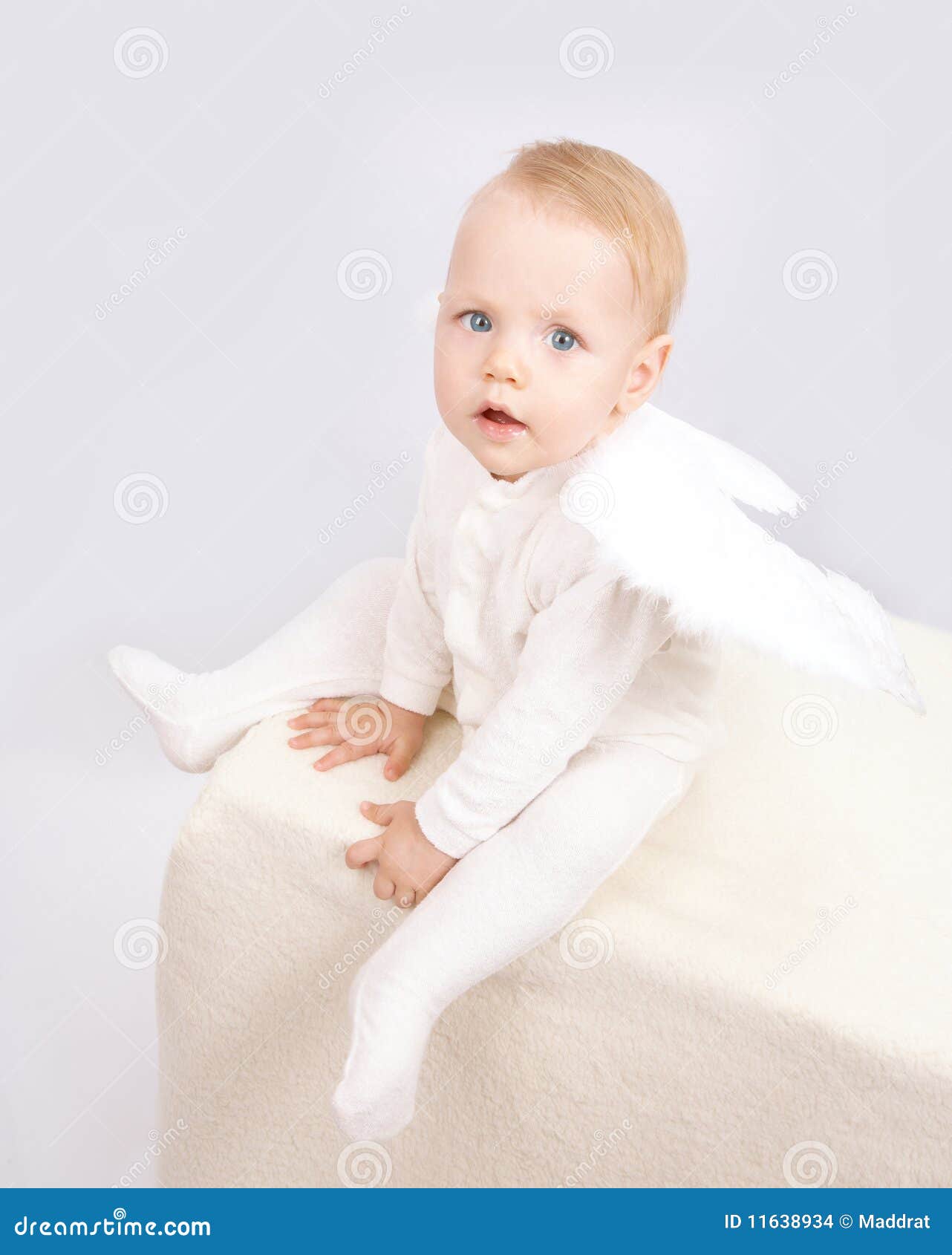 Kleiner Engel stockfoto. Bild von glücklich, person, engel - 11638934