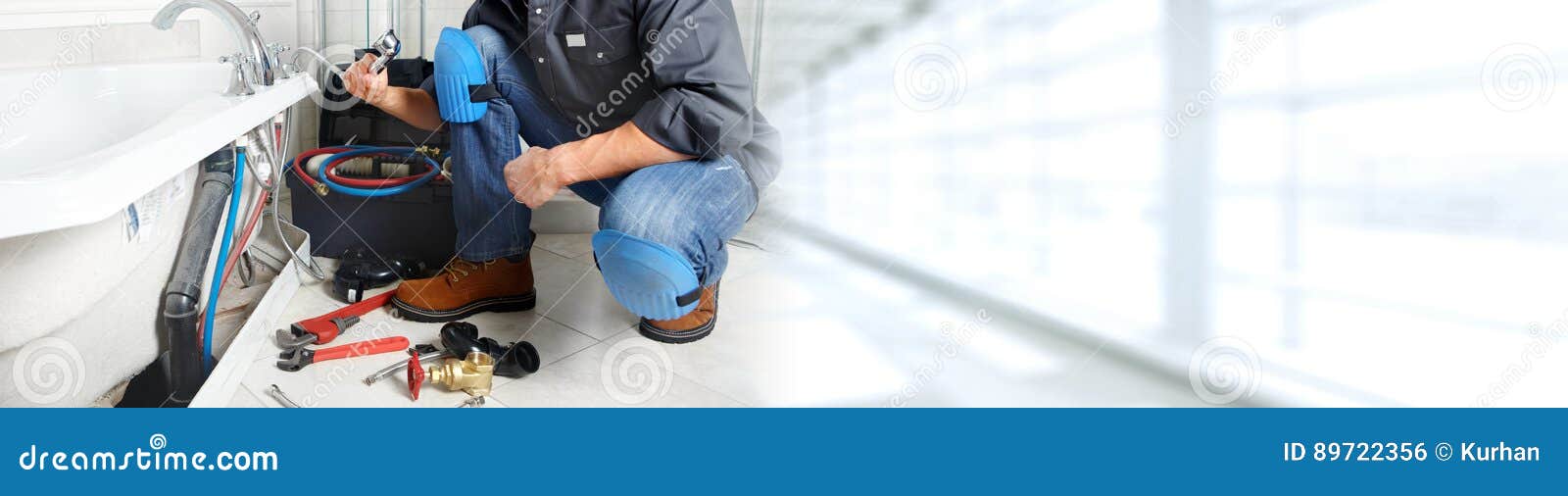 Klempner stockfoto. Bild von fachmann, aufbau, klempnerarbeit - 89722356