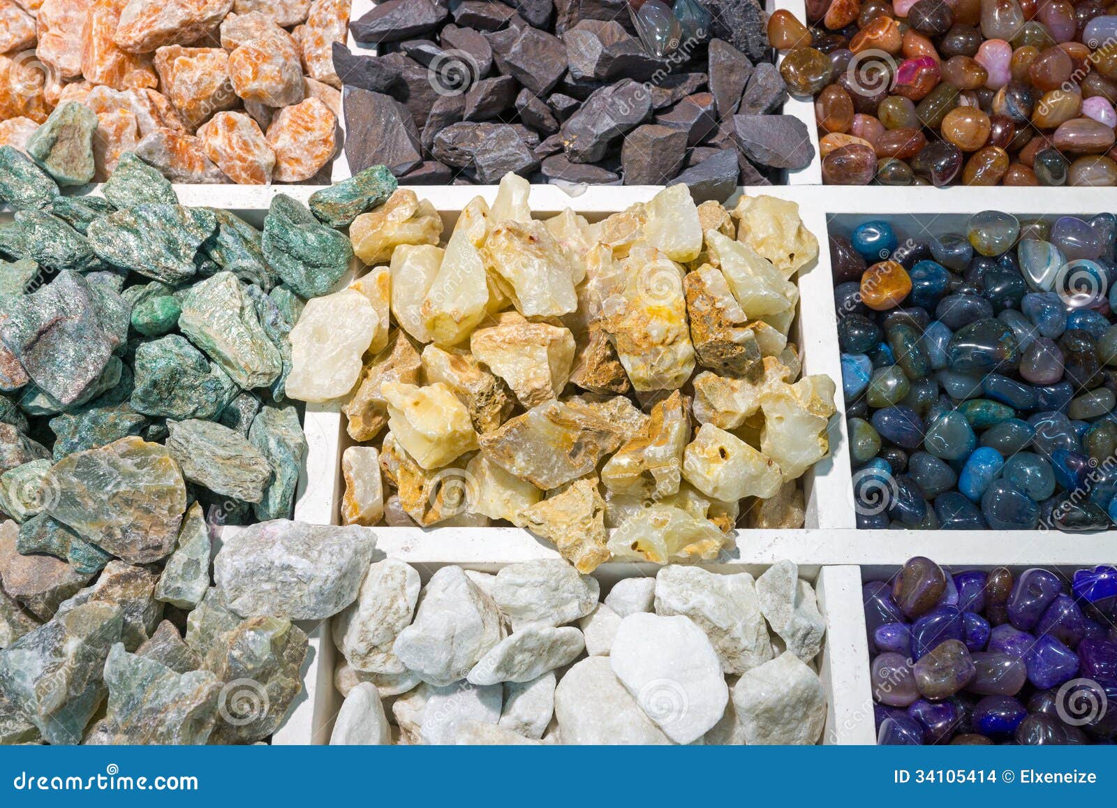 Kleurrijke halfedelstenen stock foto. Image of halfedelstenen - 34105414