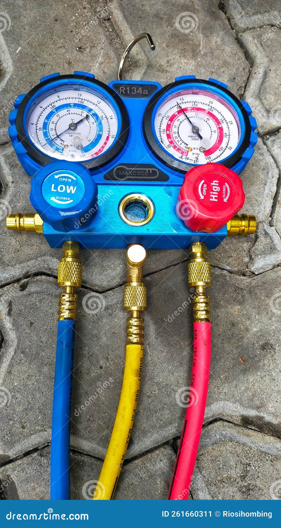 Klimatyzator Do Wtryskiwacza Freonu Obraz Stock - Obraz złożonej z ...