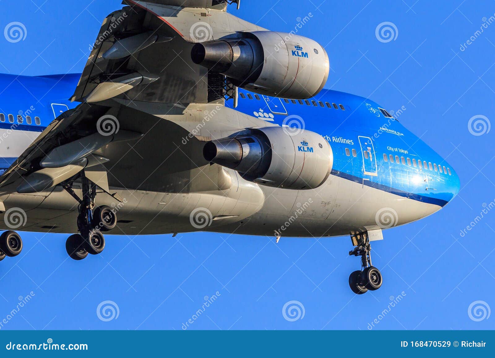 KLM Boeing 747-400 With Engines Editorial Photo | CartoonDealer.com ...