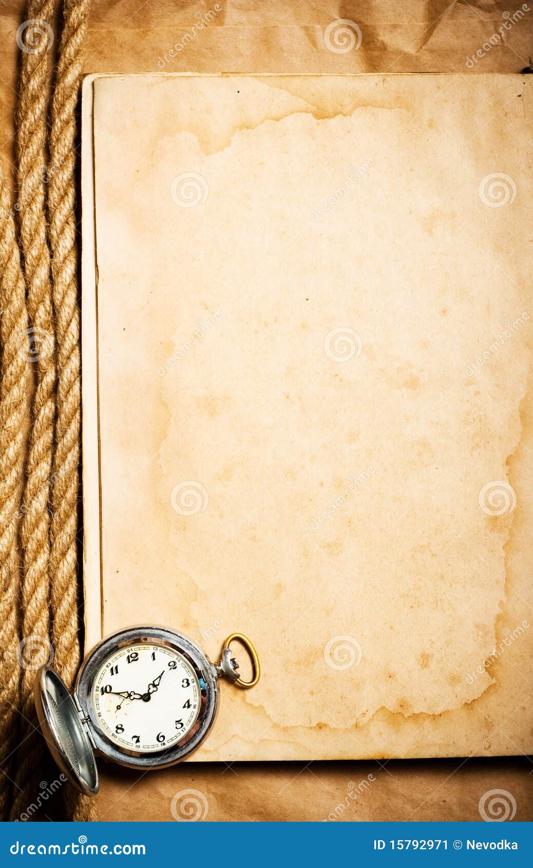 Klok op leeg geel boek stock afbeelding. Image of geweven - 15792971