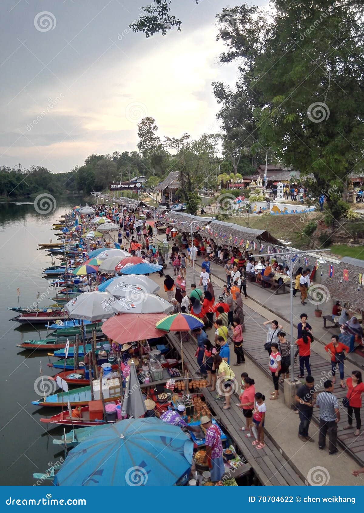 Klong Hae Floating Market at Hatyai Editorial Photography - Image of ...