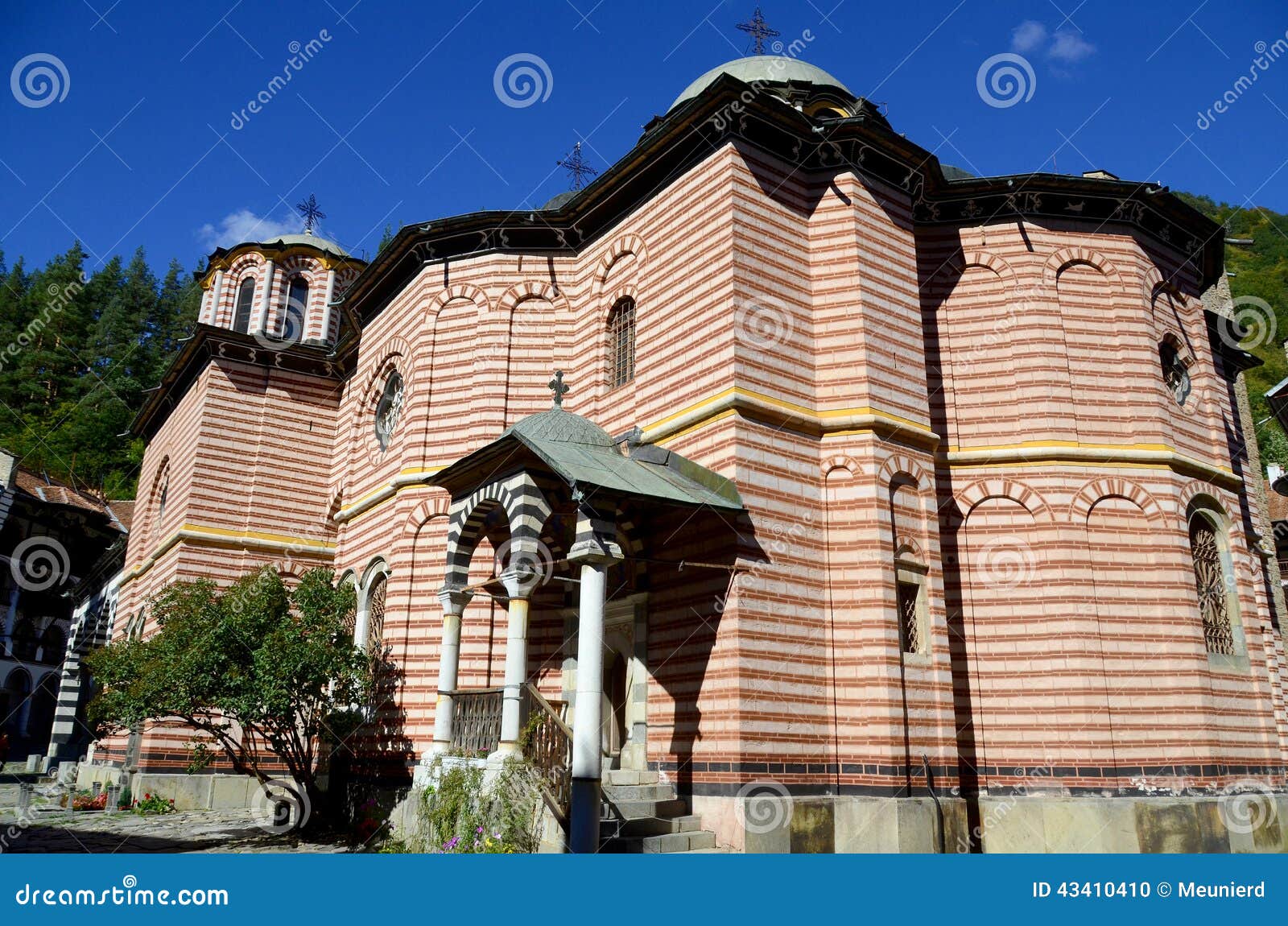 Klooster Van Heilige Ivan Van Rila Redactionele Afbeelding - Image of ...