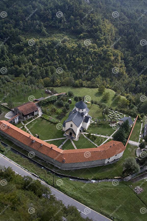 Kloster Moraca, Montenegro stockbild. Bild von architektur - 31724959
