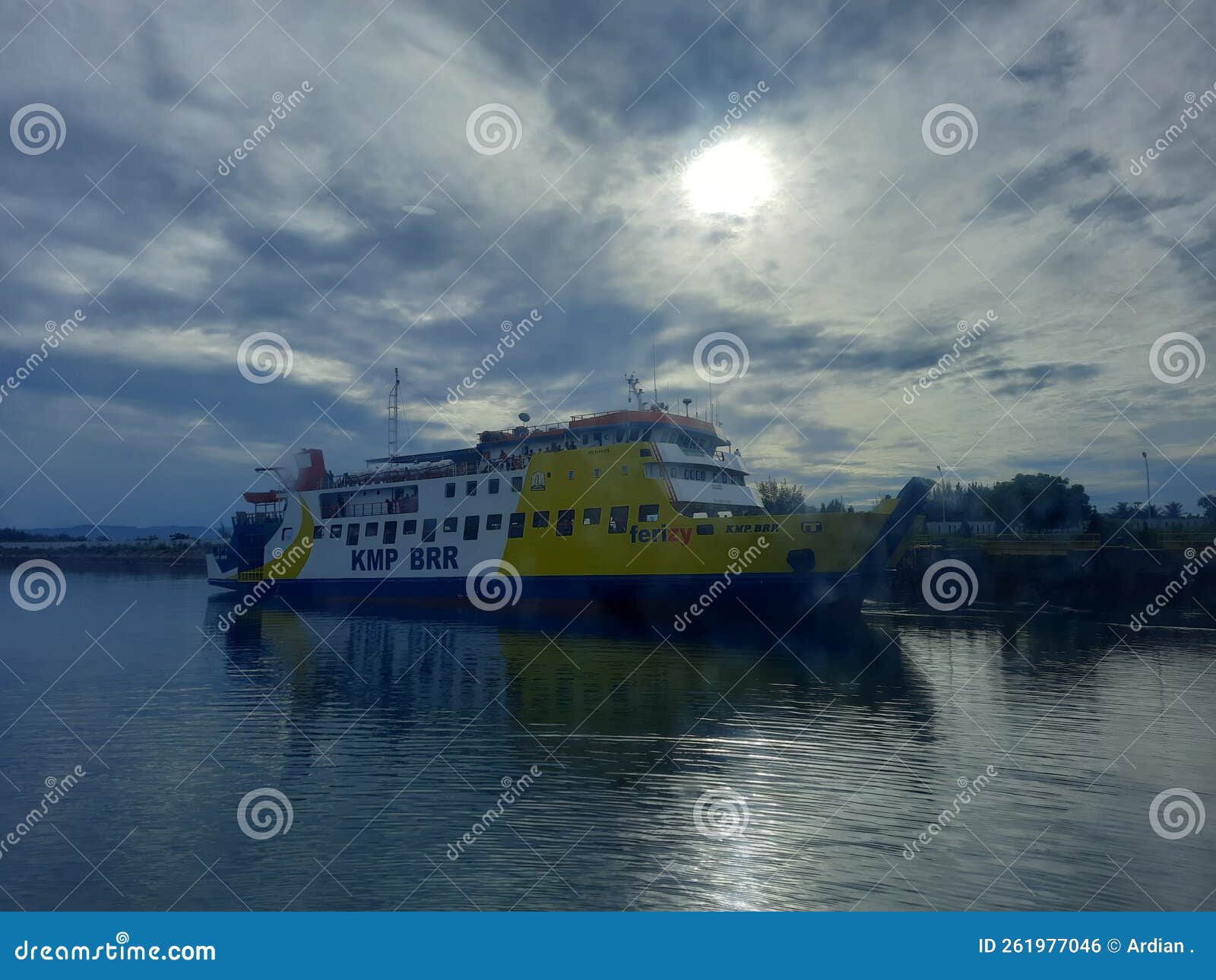 KMP BRR editorial photo. Image of ship, island, ferry - 261977046