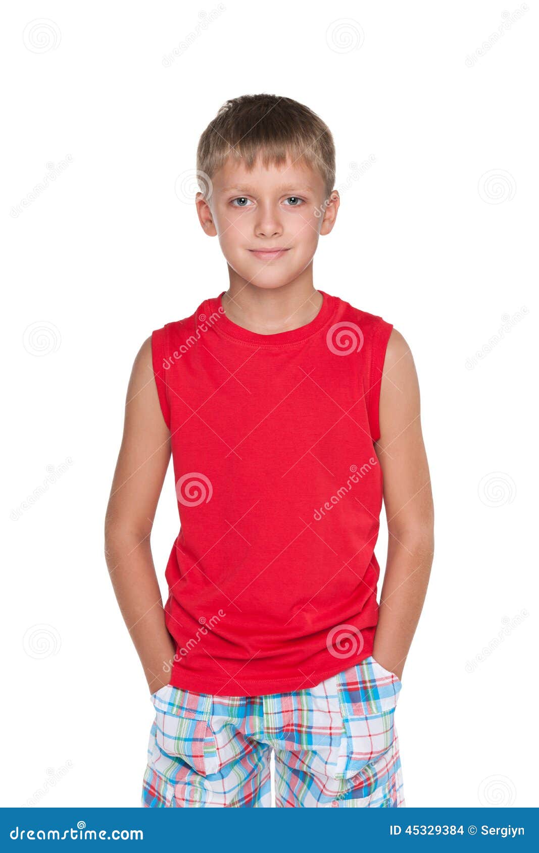 Knappe Jonge Jongen in Een Rood Overhemd Stock Foto - Image of ...