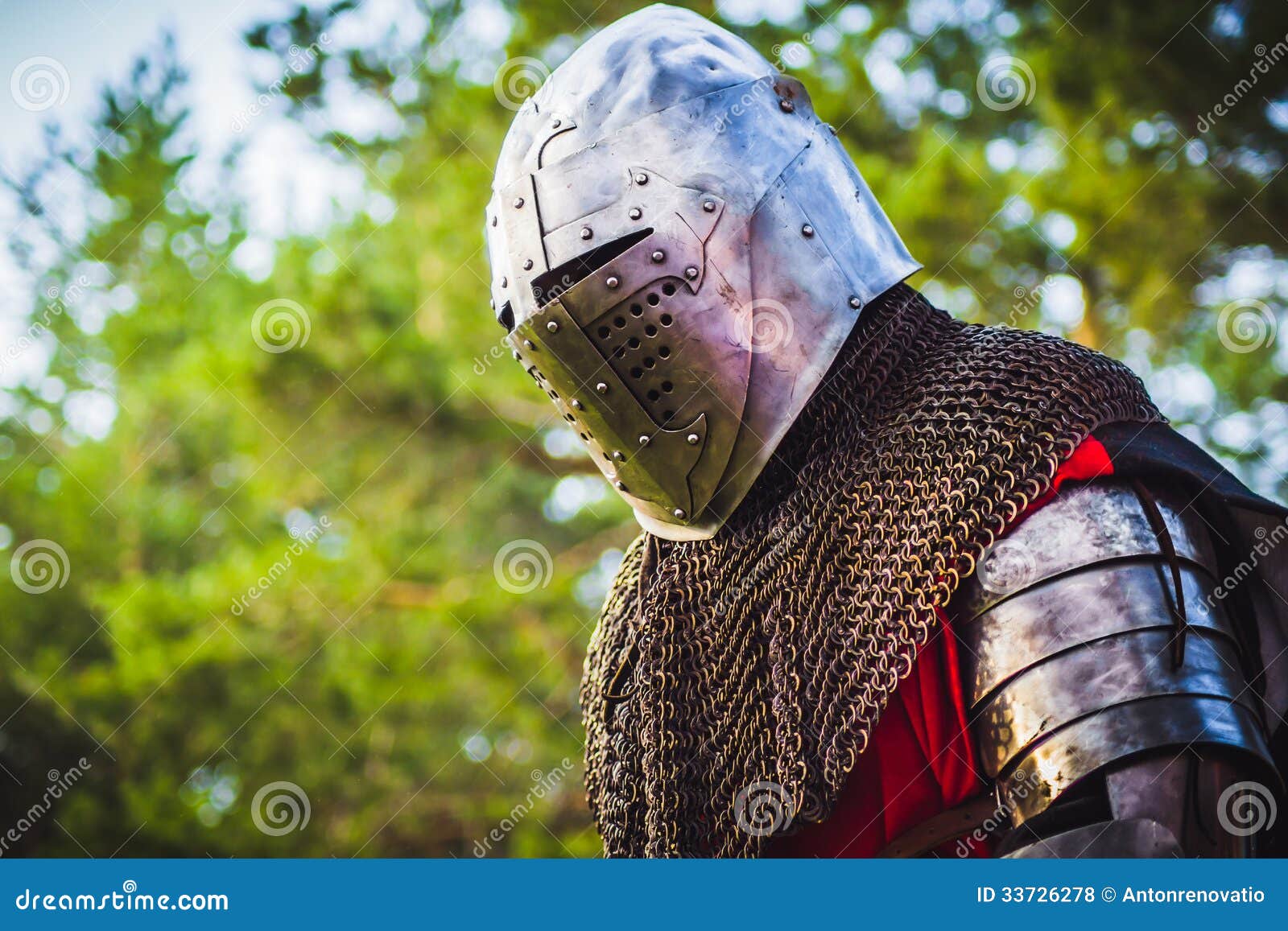 Knight in armor stock photo. Image of bokeh, crusades - 33726278