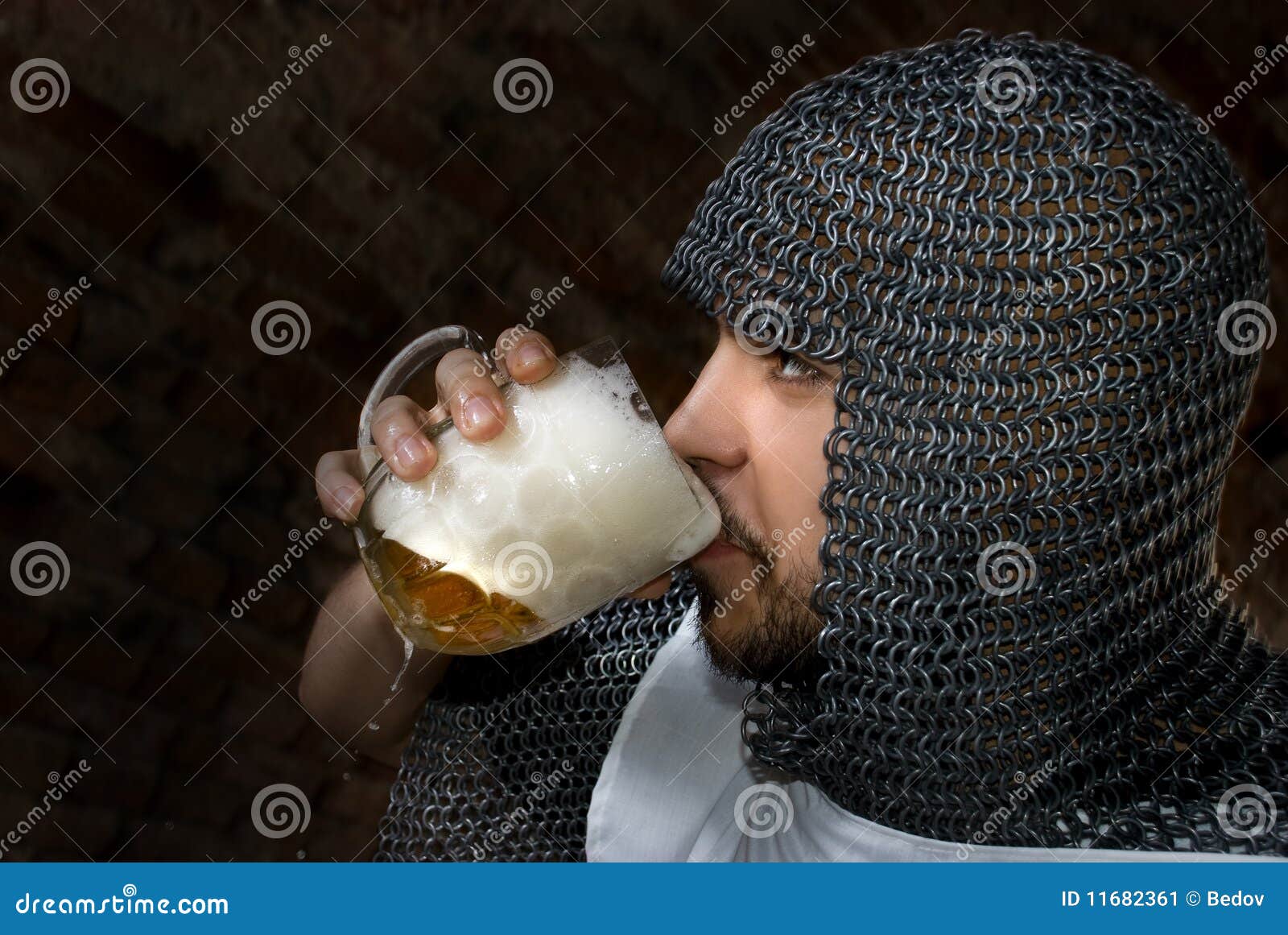 Knight drinking bear stock image. Image of head, drunk - 11682361