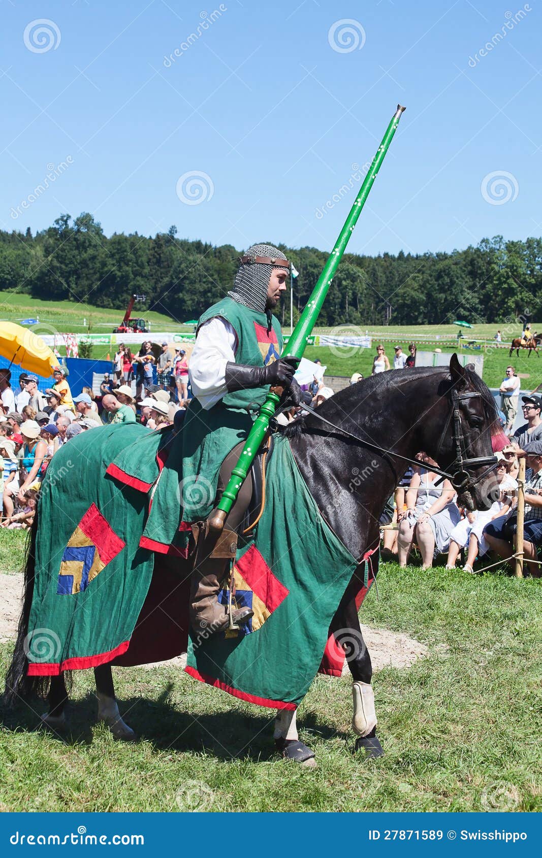 Knight on the horse editorial stock image. Image of army - 27871589