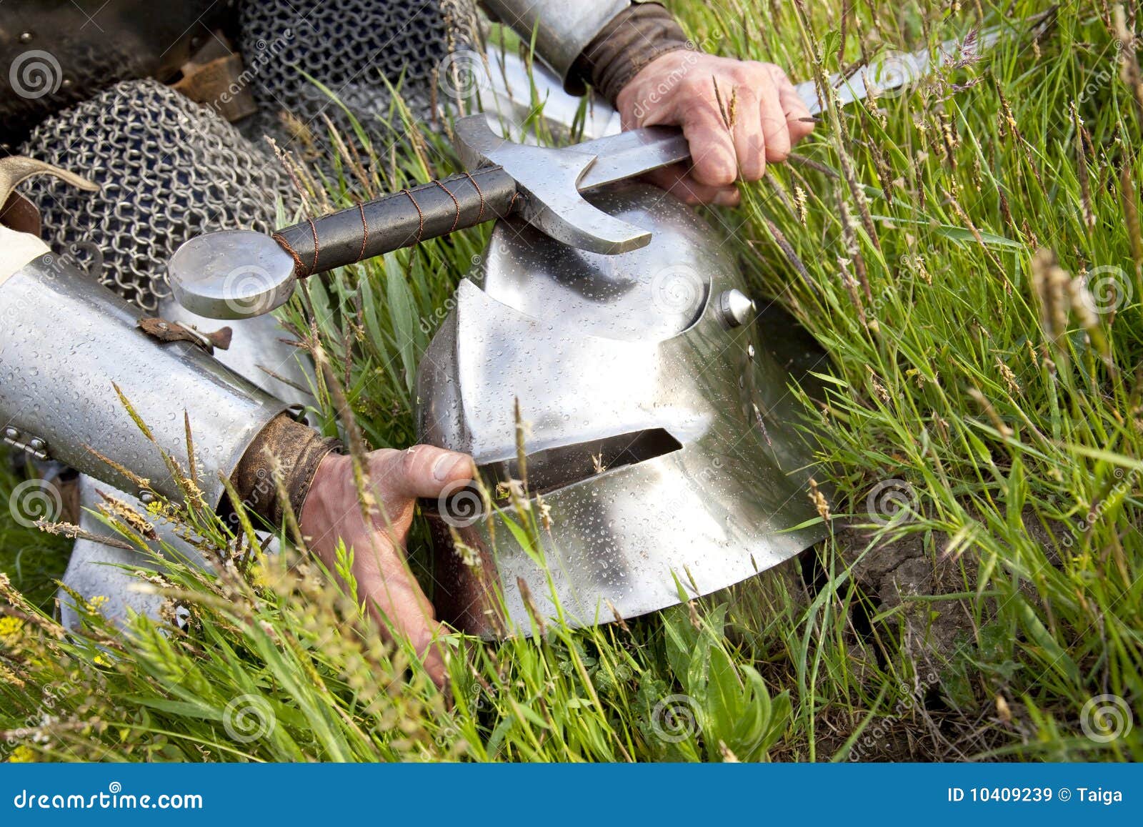 Knight S Hands, Helmet, Sword Stock Image - Image of hand, green: 10409239