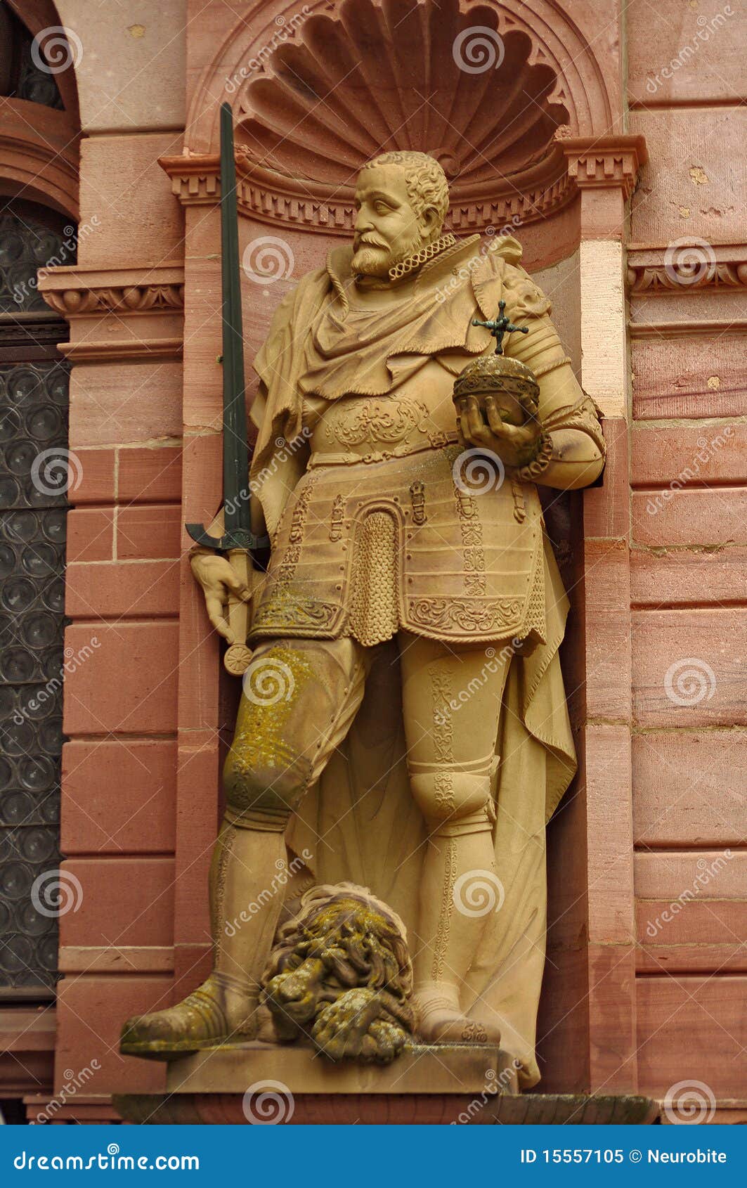 Knight Statue Stock Photo | CartoonDealer.com #38741292