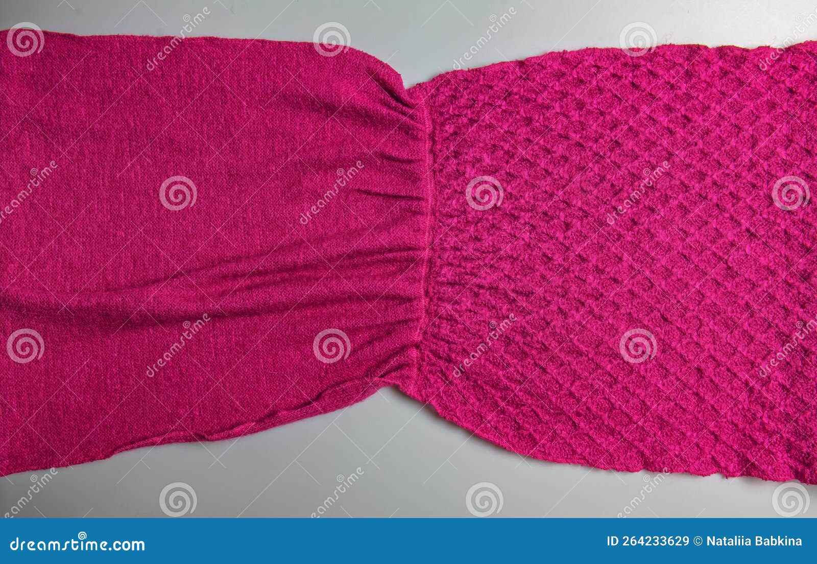 Knitted Background in Crimson Color. Knitted Texture of Woolen Fabric ...