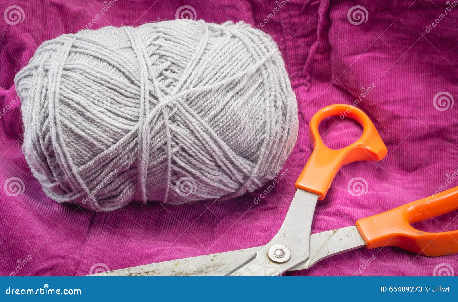 Knitting Roll Sciccors Stock Photos - Free & Royalty-Free Stock Photos ...