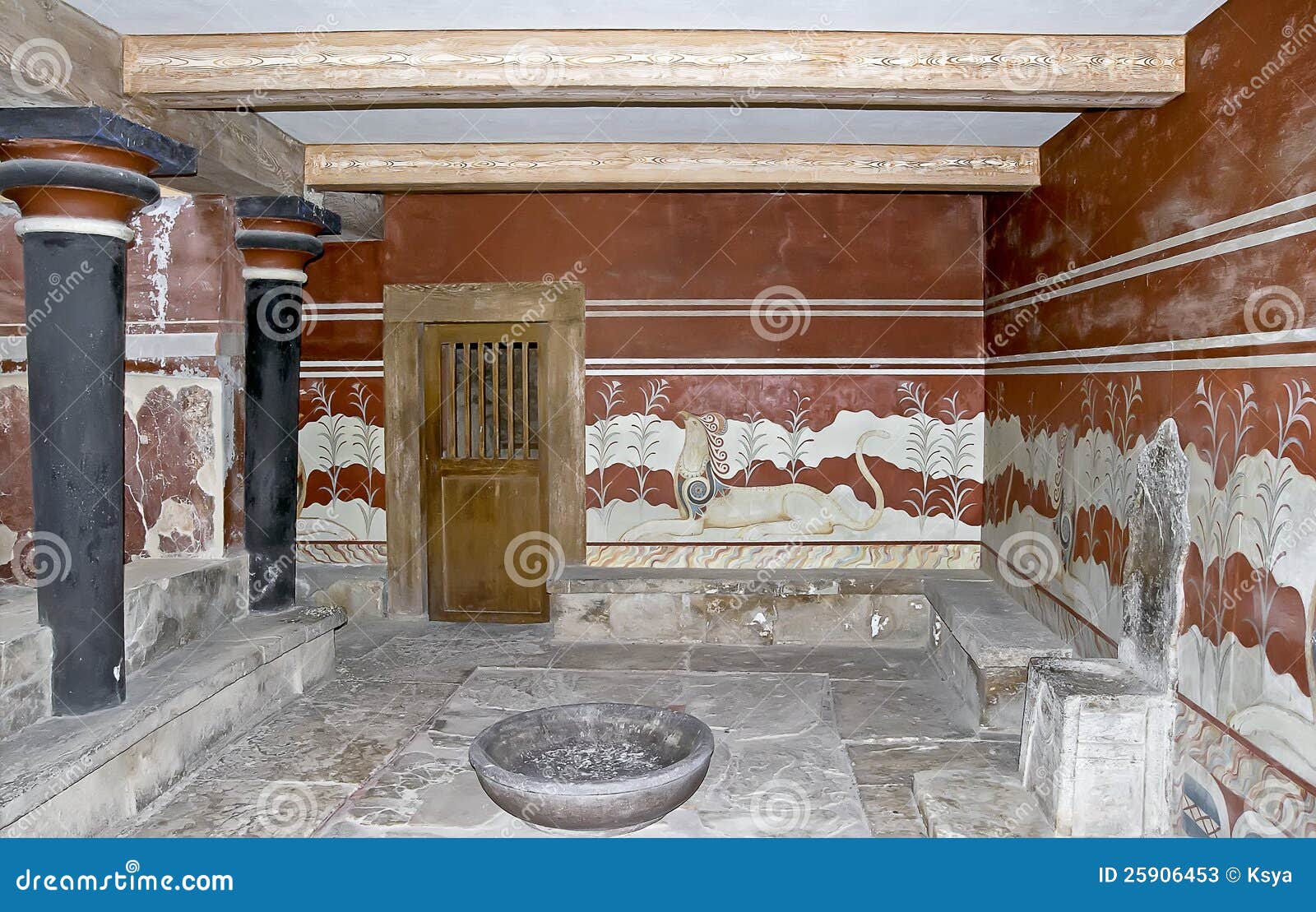 Knossos Throne Room, Crete, Greece Stock Image - Image of knossos ...