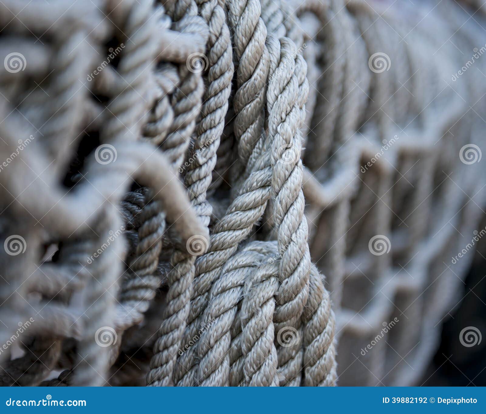 Knotty: Coiled Rope on Ship Stock Photo - Image of lines, ships: 39882192