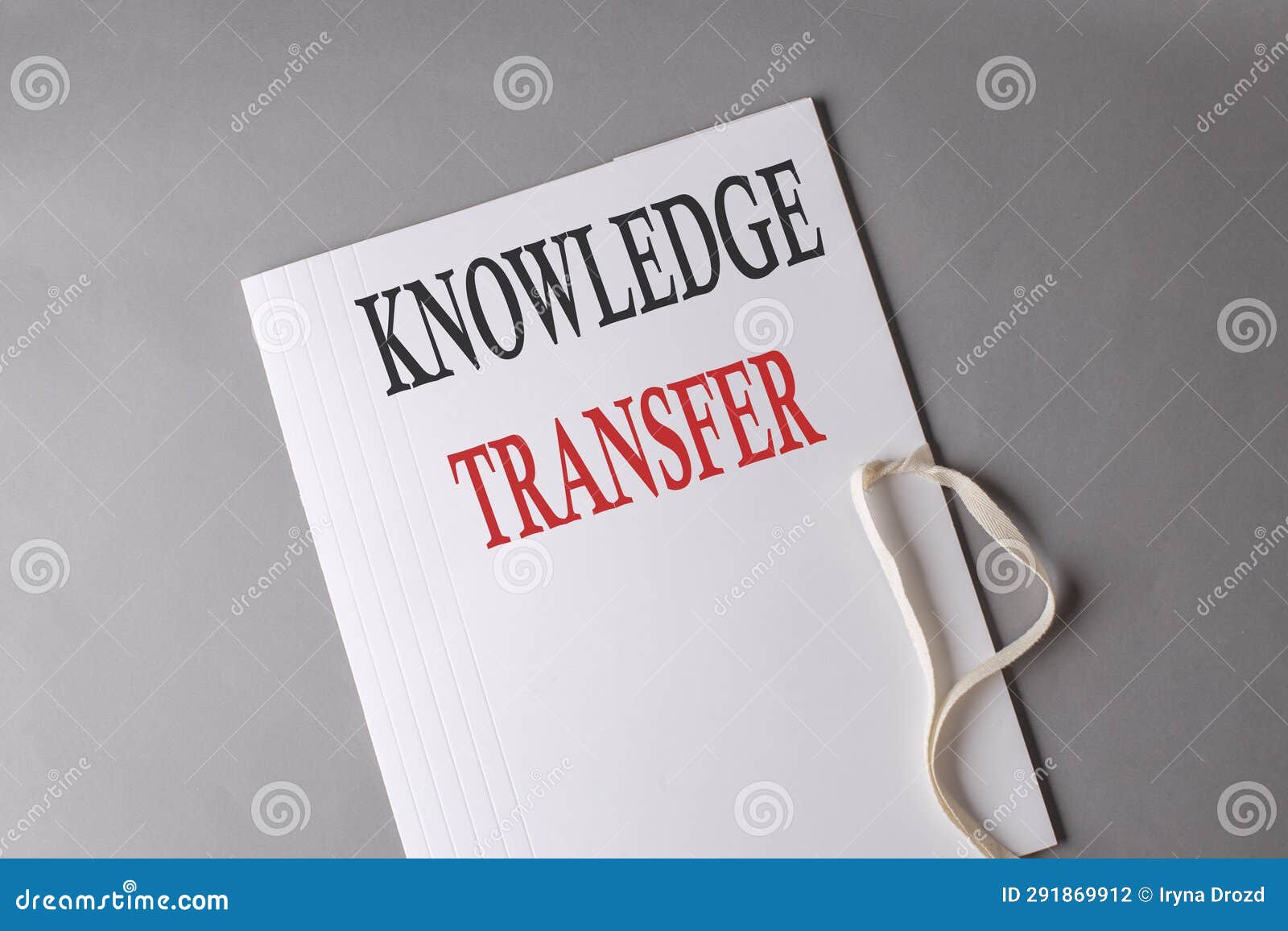 KNOWLEDGE TRANSFER Text on White Folder on Grey Background Stock Photo ...