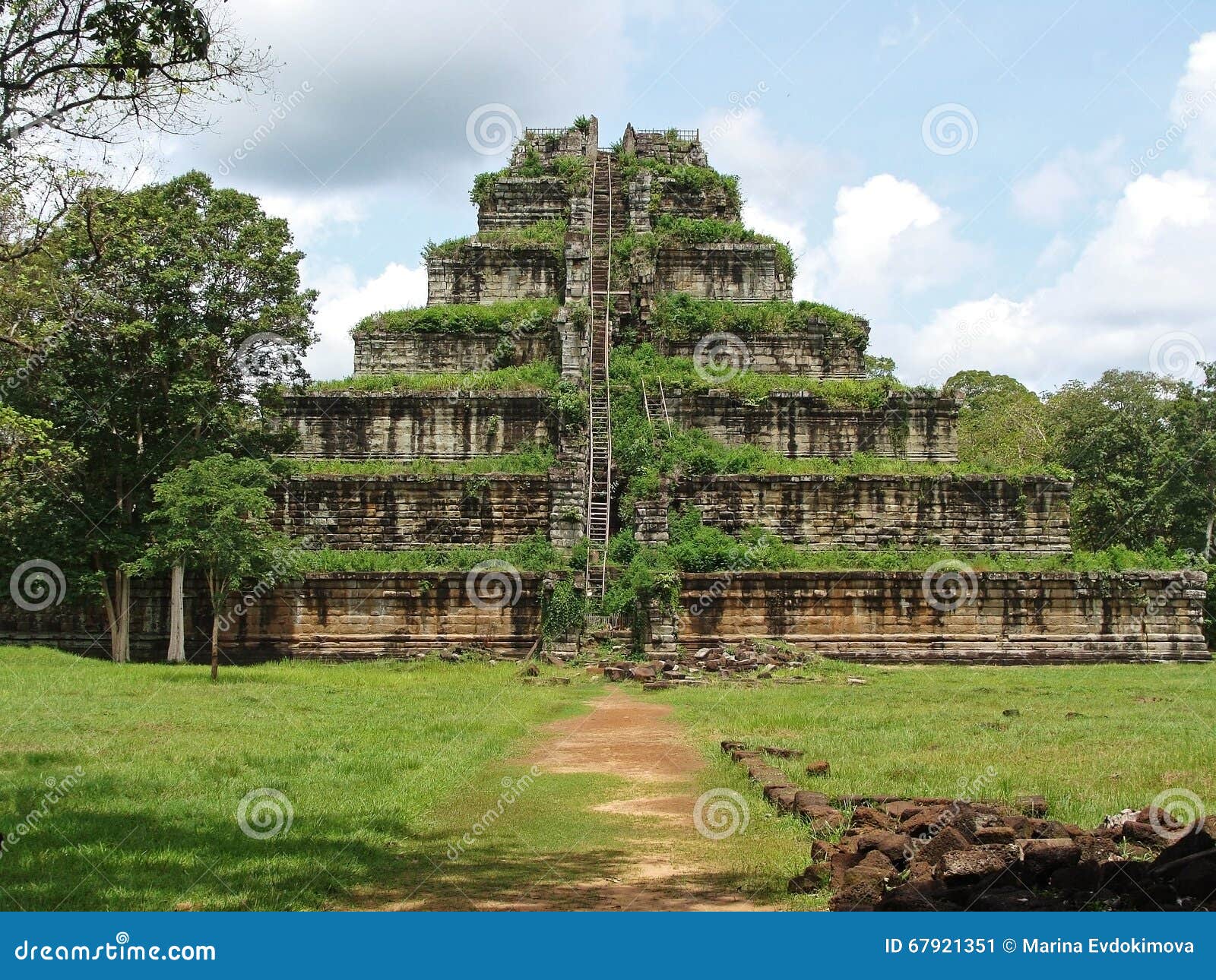 Ko Ker Pyramid of Cambodia. Stock Image - Image of history, cambodia ...