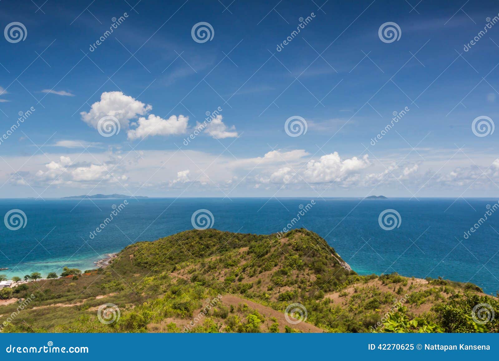 Ko Lan island at Pattaya stock image. Image of calm, paradise - 42270625