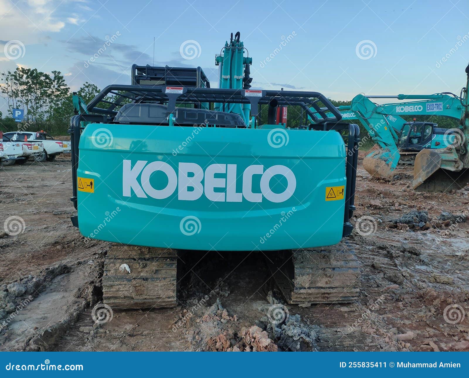 Kobelco Maining General editorial photo. Image of soil - 255835411