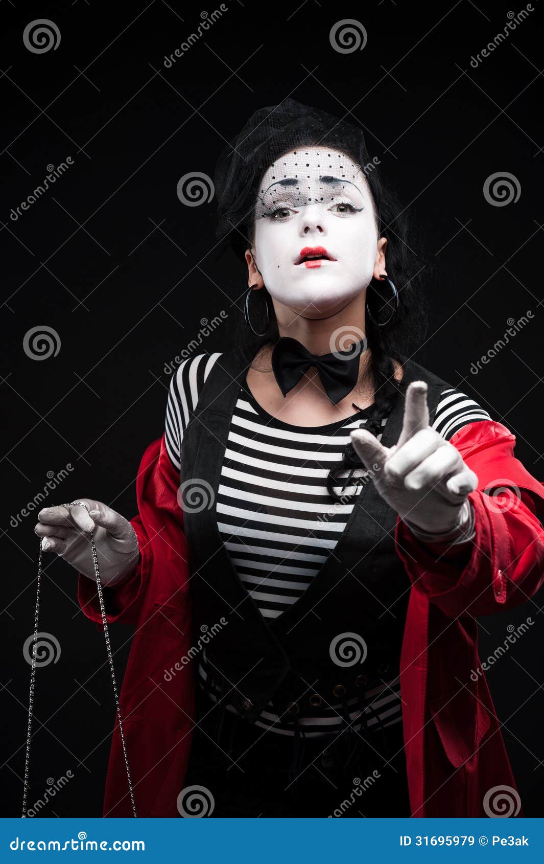 Kobieta mim obraz stock. Obraz złożonej z śmieszny, pojedynczy - 31695979