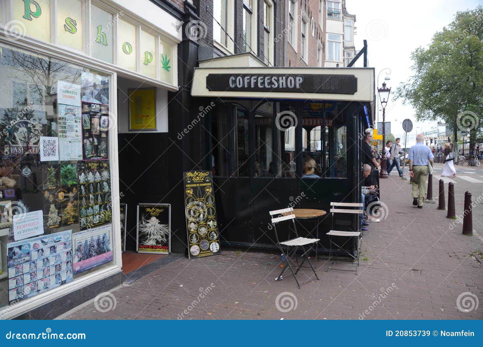Koffie-winkel in Amsterdam, Nederland Redactionele Stock Afbeelding ...
