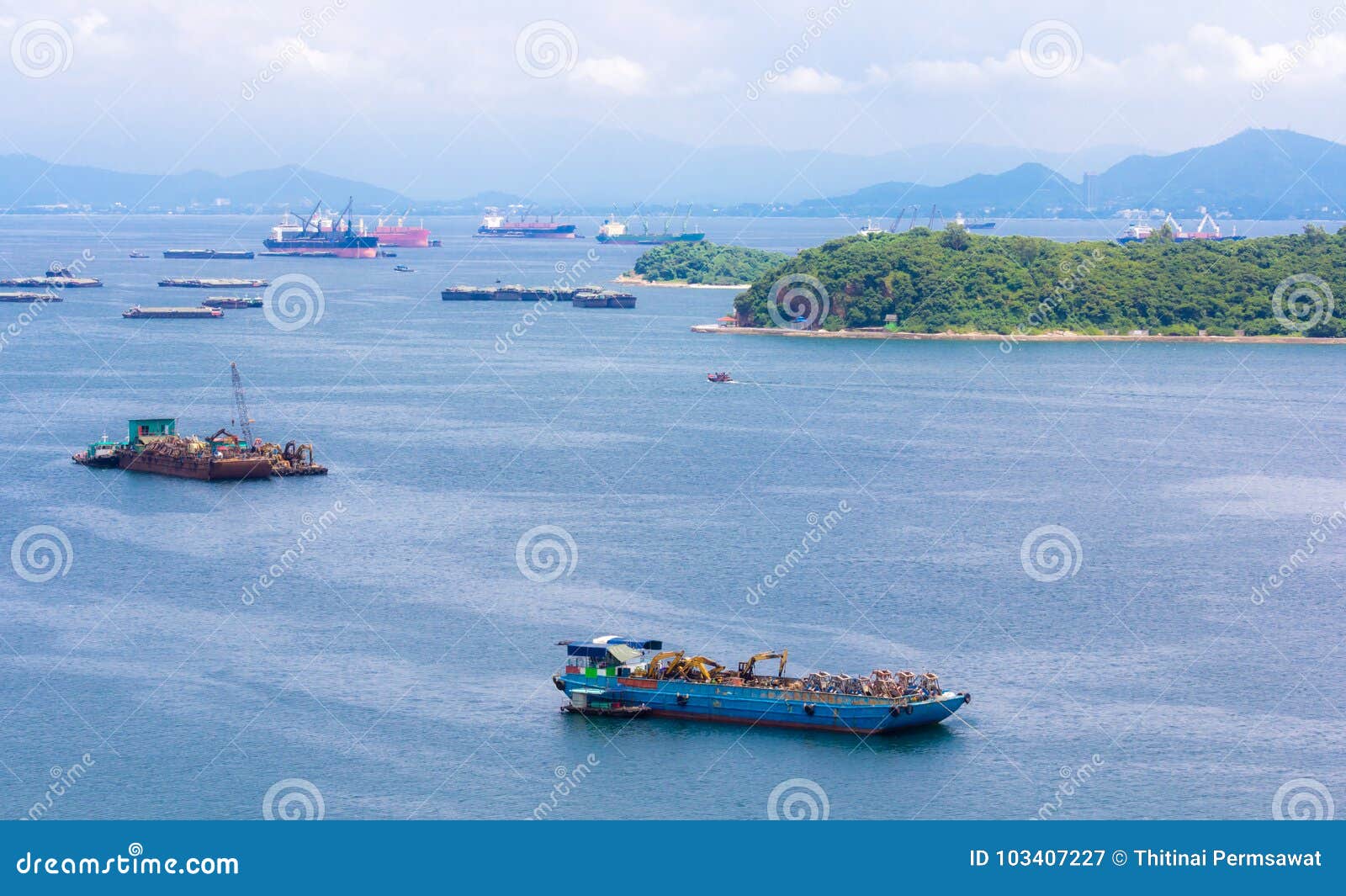 Koh Si Chang Pier image stock. Image du horizontal, nature - 103407227