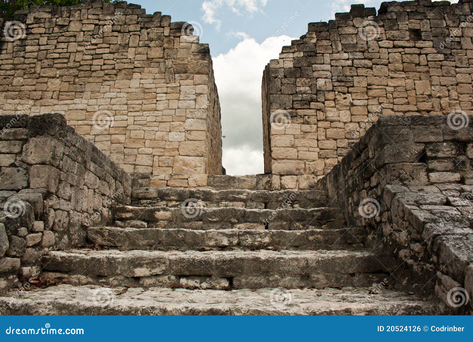 Kohunlich Mayan ruins stock photo. Image of classic, outside - 20524126