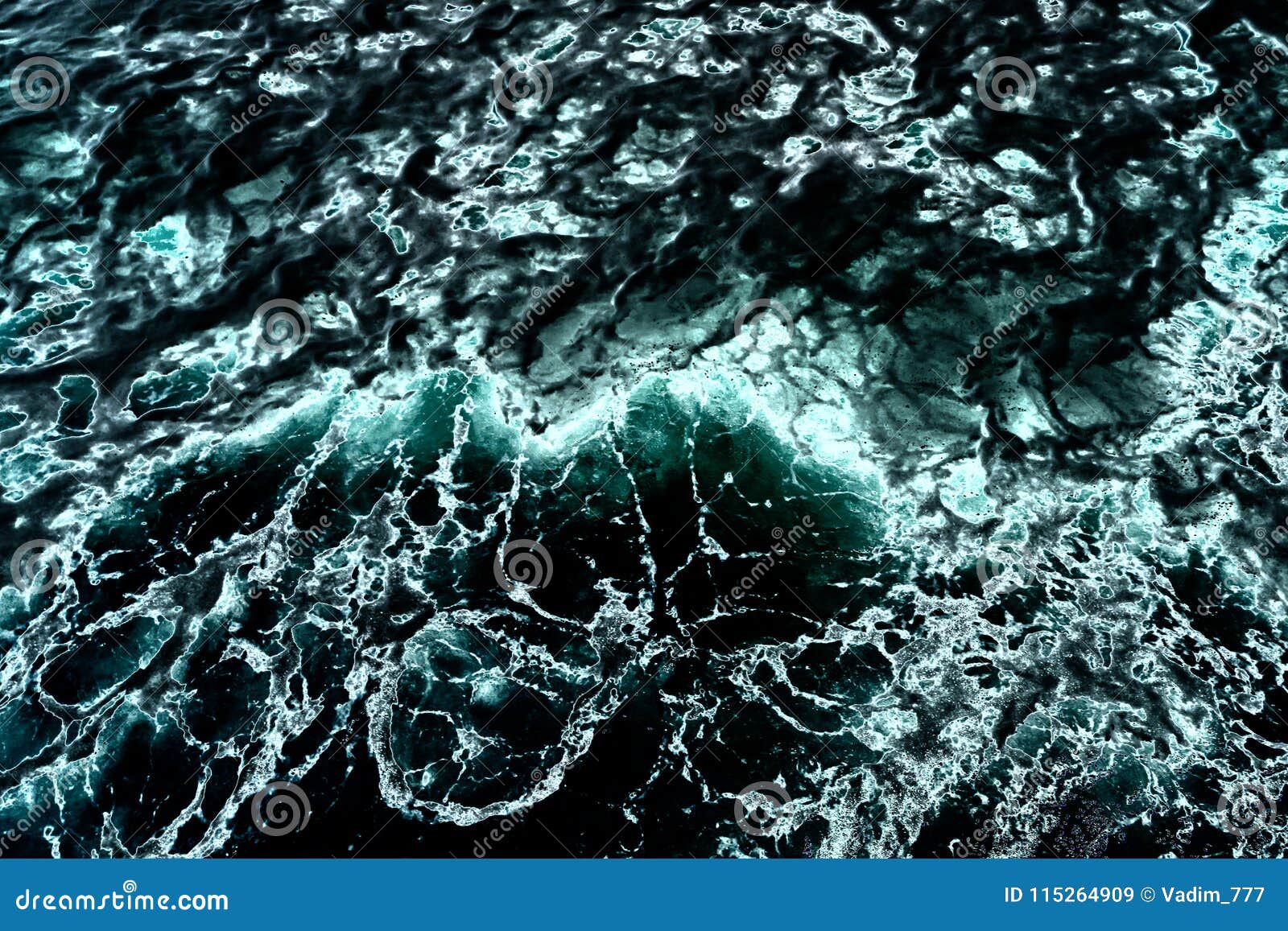 Kokend Atlantisch Zeewater Met Schuim Cape Cod Stock Afbeelding - Image ...