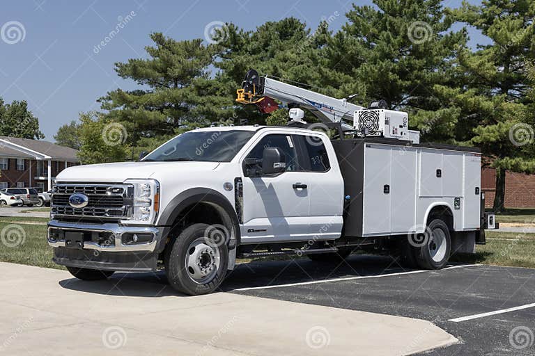 Ford F 550 Chassis Crew Cab 4x2 With Stellar 8621 Hydraulic Service Crane And Knapheide Aluminum