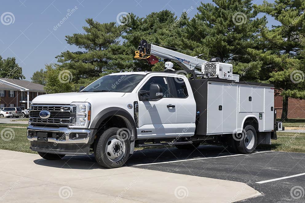 Ford F 550 Chassis Crew Cab 4x2 With Stellar 8621 Hydraulic Service Crane And Knapheide Aluminum