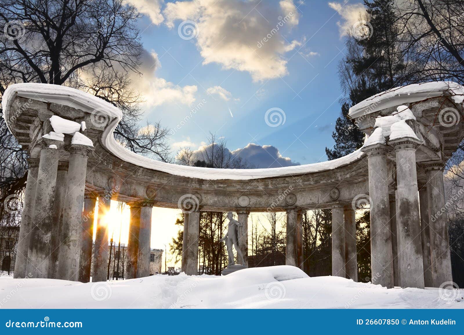 Kolonada Apollo in Pavlovsk Stock Photo - Image of frost ...