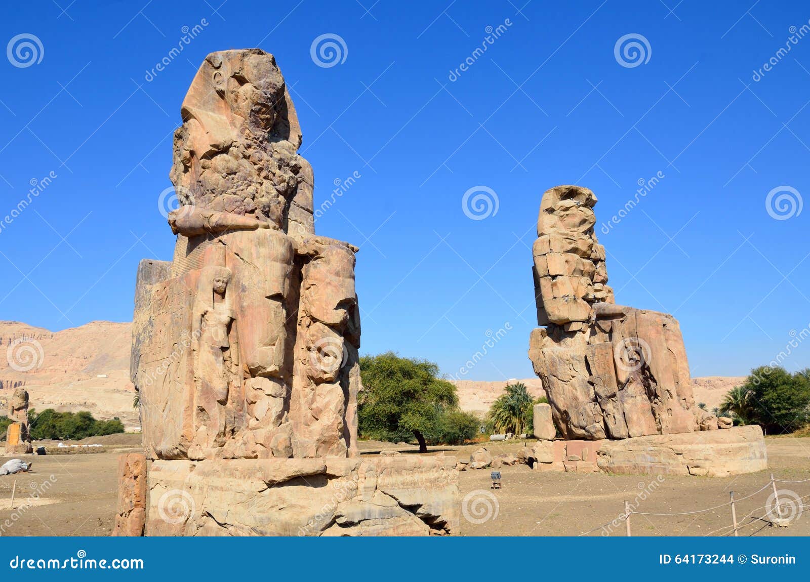 Kolossen van Memnon stock foto. Image of kolossi, oost - 64173244